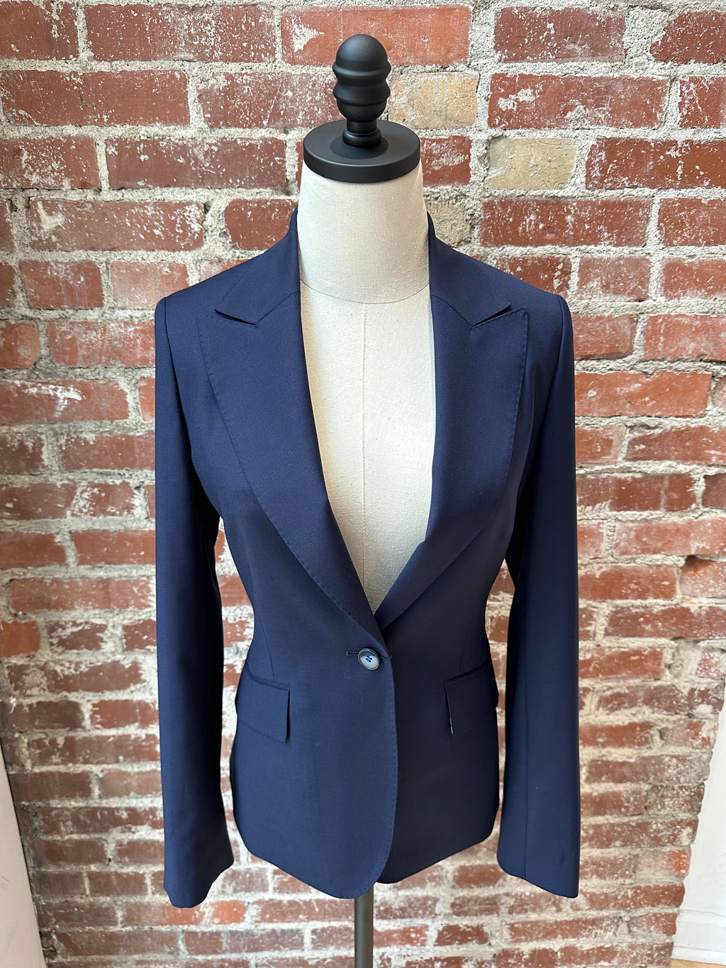 Navy Feminine Cut Premium Suit – Pursuit
